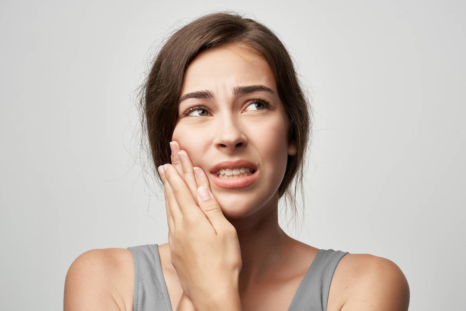 Le CBD peut-il aider à soulager les douleurs à la mâchoire ? – Harmony CBD